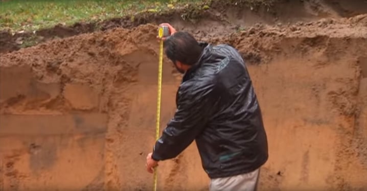 Bench Cut Excavation in SRW Construction