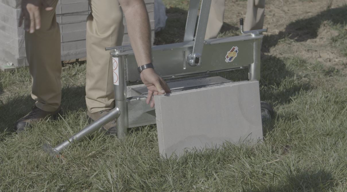 4 Essential Adjustment Tools for Slab Installation