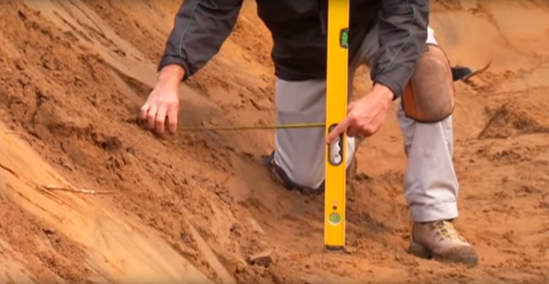 Bench Cut Excavation in SRW Construction