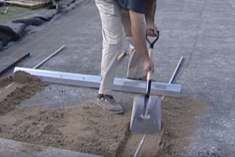 Preparation of Setting Bed for Pavers