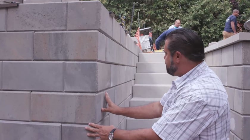 How to Build a Geogrid Stabilized Retaining Wall - Part 4